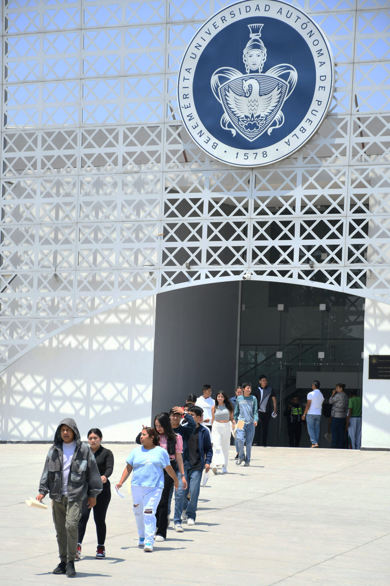 BUAP lanza su primer Proceso de Admisión completamente en línea - Ni Perra Idea